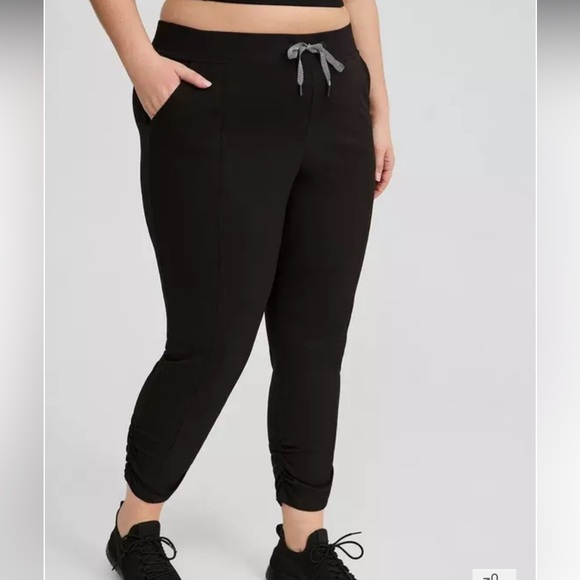 torrid | Pants & Jumpsuits | Torrid Happy Camper Ripstop Crop Active ...